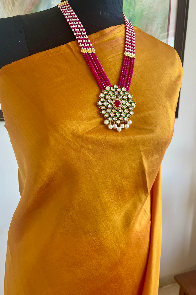 VINODHA - MUSTARD KANJIVARAM SILK SAREE WITH TEMPLE MOTIFS – MOS Preloved